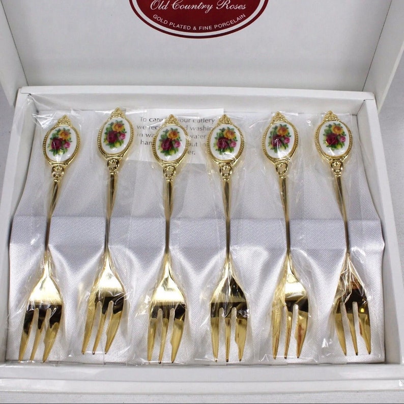 Royal Albert Old Country Roses Fork Cutlery Set Very Good Condition ...