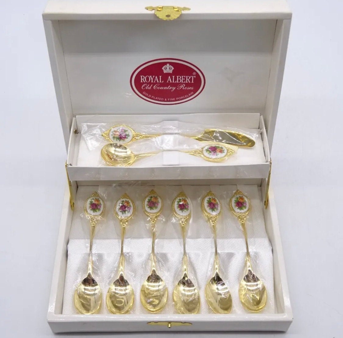 Royal Albert Old Country Roses Gold Plated & Fine Porcelain - Tea ...