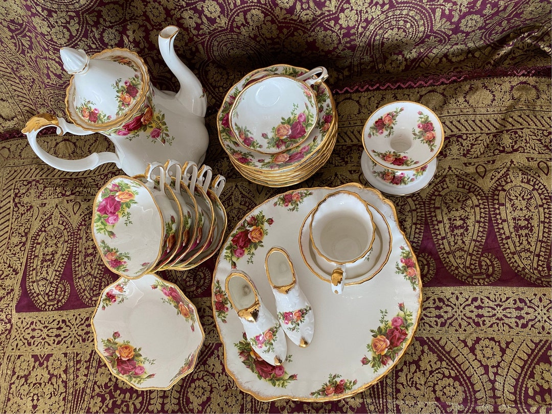 Royal Albert Old Country Roses Avon Teacup With Saucers Tea-set ...