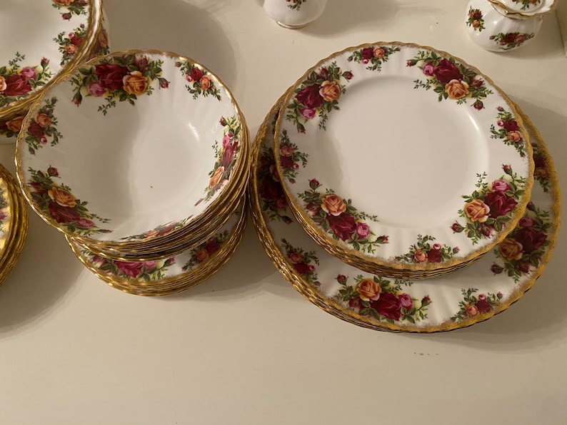Royal Albert Old Country Roses Part Dinner Service for 6 English Bone ...