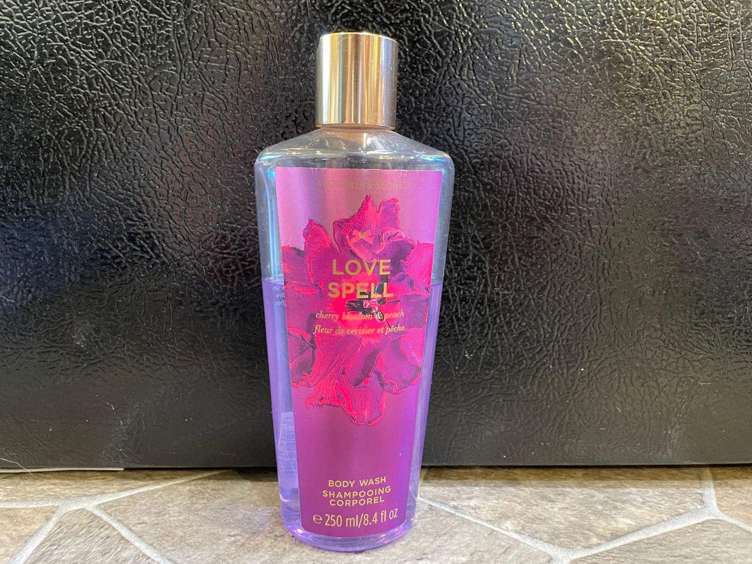 Love Spell BODY WASH Victoria's Secret 8.4 Oz 65% Full Cherry Blossom ...