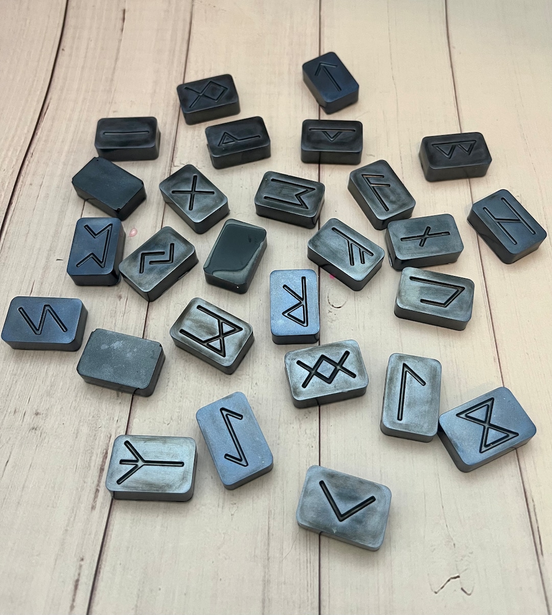 Elder Futhark Rune Stones Resin Runes for Divination Altar Tools Witch ...