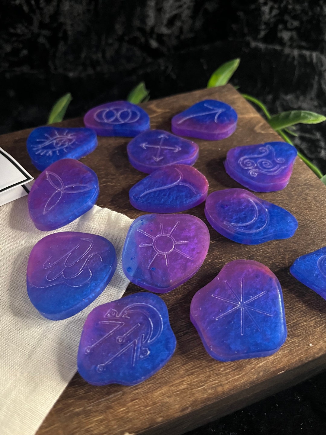 Two-tone Witch Rune Stones No Engraving Color Resin Runes for ...