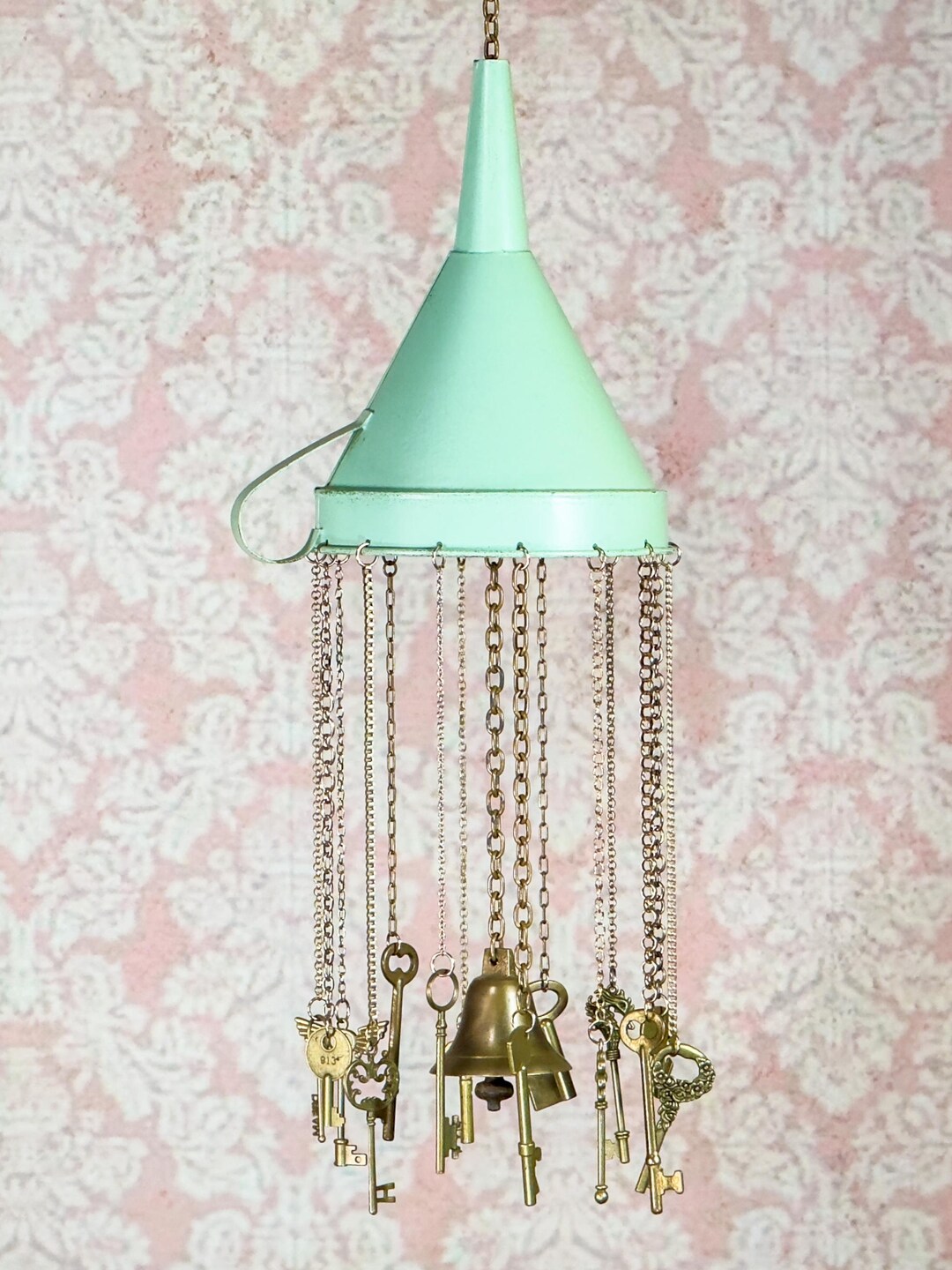 Key Wind Chime With Antique Green Funnel and A Center Bell Chime 14 ...