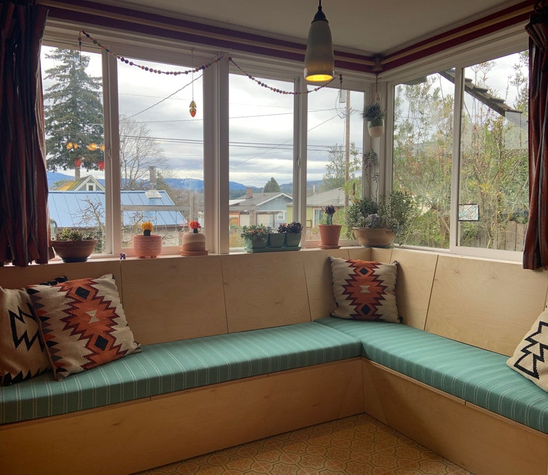 Custom Breakfast Nook | THE FELUCCA | Banquette, Booth and Benches ...
