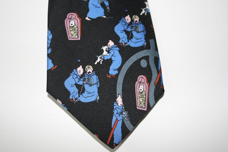 Tie Tintin - "the Cigars of the Pharaoh" - Black - 100% Silk - Studio ...