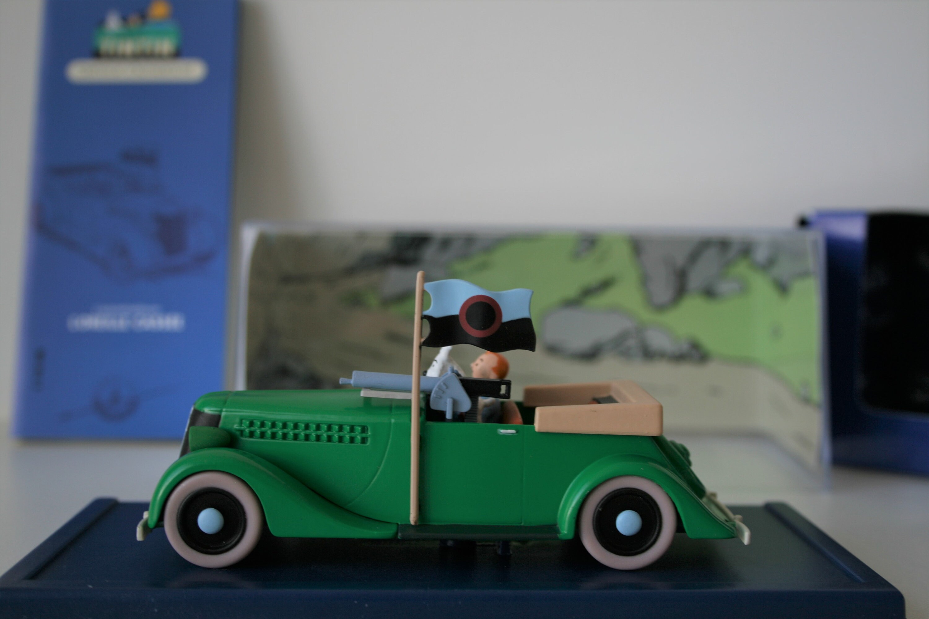 Car 1/43 Tintin No. 8 the Machine Gun Certificate Original Box Hergé ...