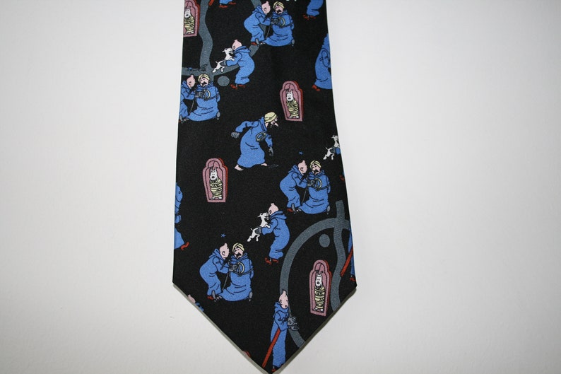 Tie Tintin - "the Cigars of the Pharaoh" - Black - 100% Silk - Studio ...