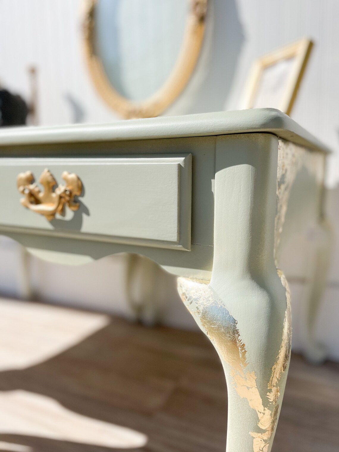 Elegant French Style Vintage Nightstands With Gold Leaf Design set of 2 ...