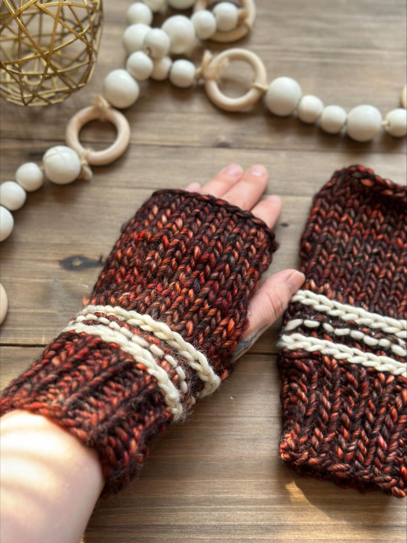 The Winding Ridge Mittens Knitting Pattern, Mitten Pattern, Lateral ...
