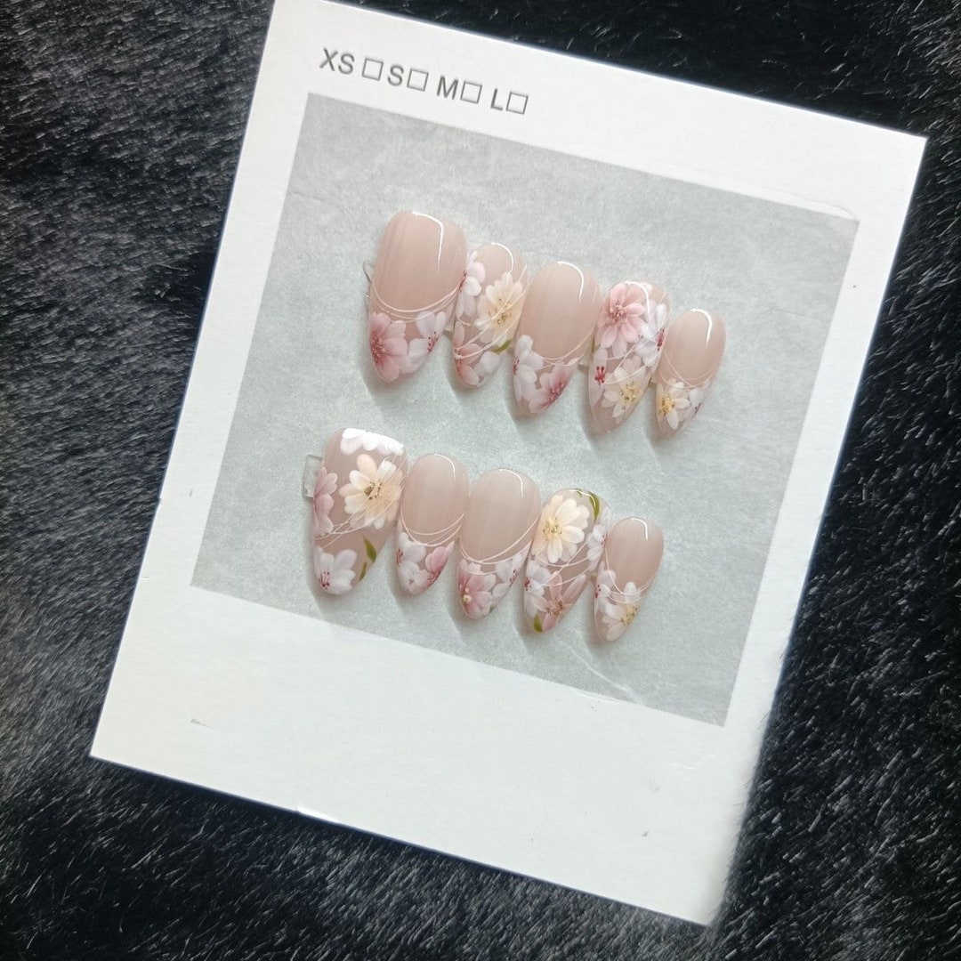 Magnolia Spring Press on Nails|flower Petal Nails|hand-painted Art ...