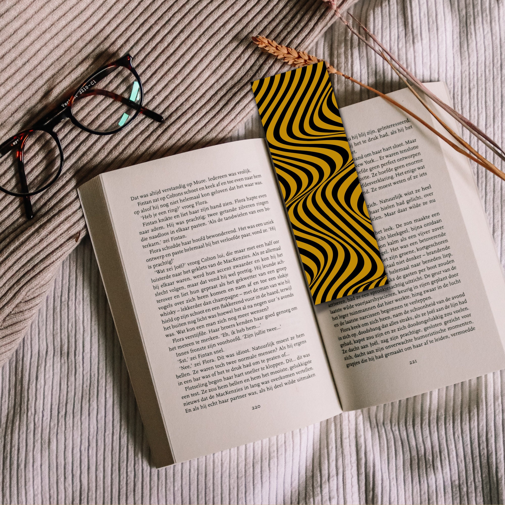 Printable Black and Gold Bookmark Set, Cute Bookish Bookmarks, Gift for ...