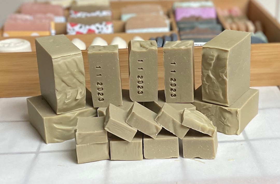 ALEPPO Vegan Bar Soap Made W/ 100 % Pure Laurel Berry Oil and Other ...