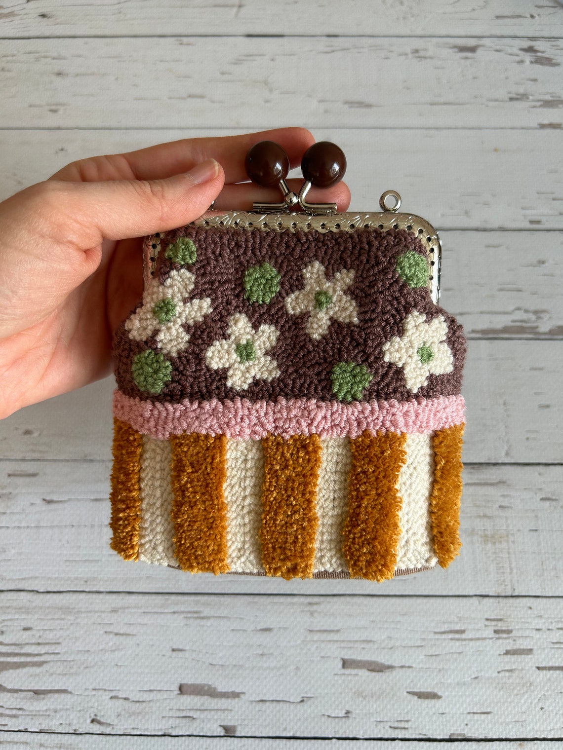 Boho Embroidered Purse, Punch Needle Pouch, Kiss Lock Coin Pouch, Coin ...