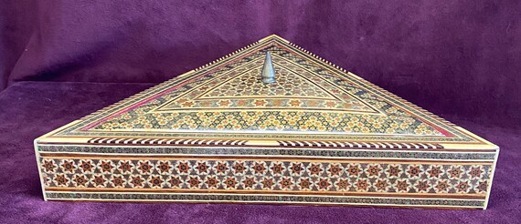 Vintage Middle Eastern Wood Box Inlaid with Micro Mos… - Gem