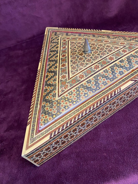 Vintage Middle Eastern Wood Box Inlaid with Micro Mos… - Gem