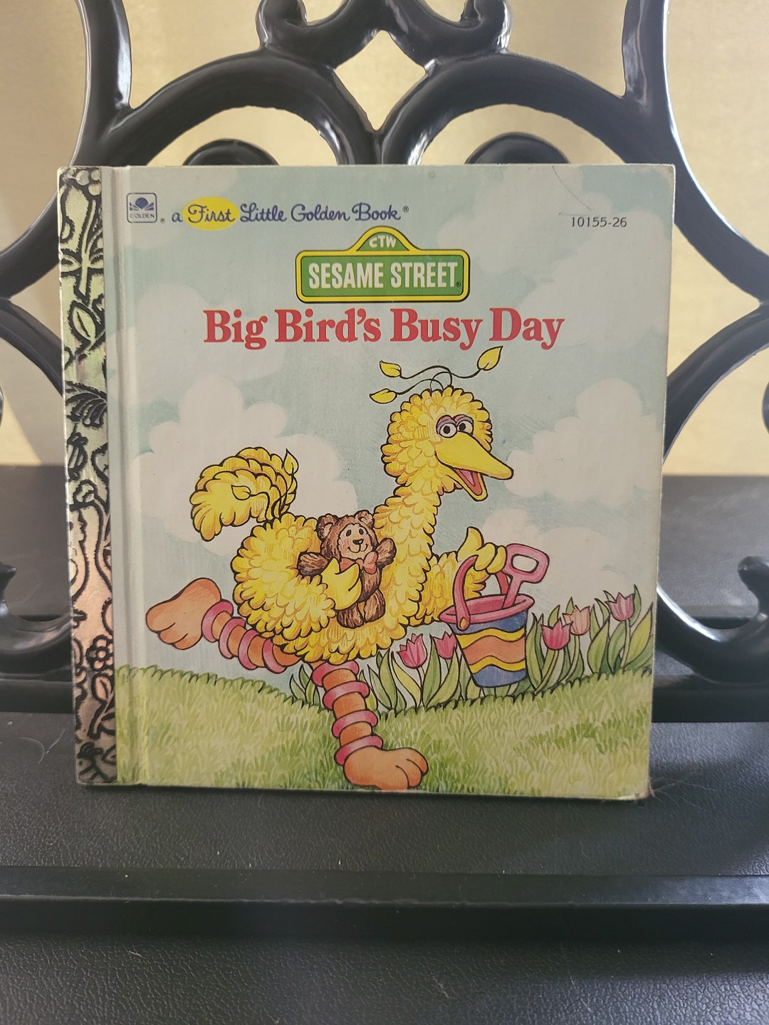 Big Bird's Busy Day, A First Little Golden Book 1993 First Edition ...