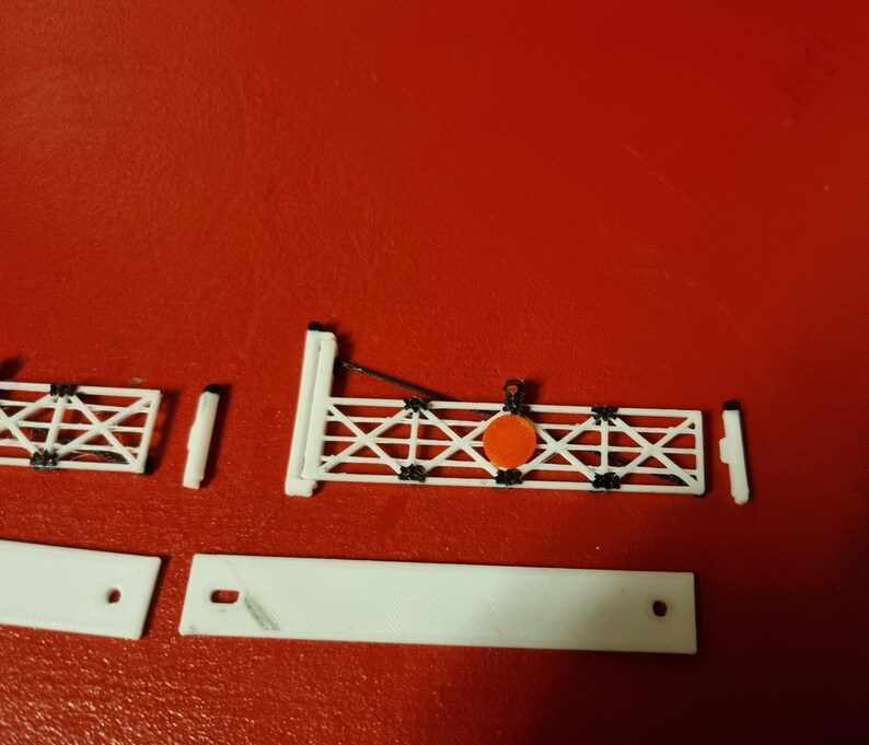 TT Gauge LEVEL CROSSING Gates 3D Printed in Black & White . - Etsy
