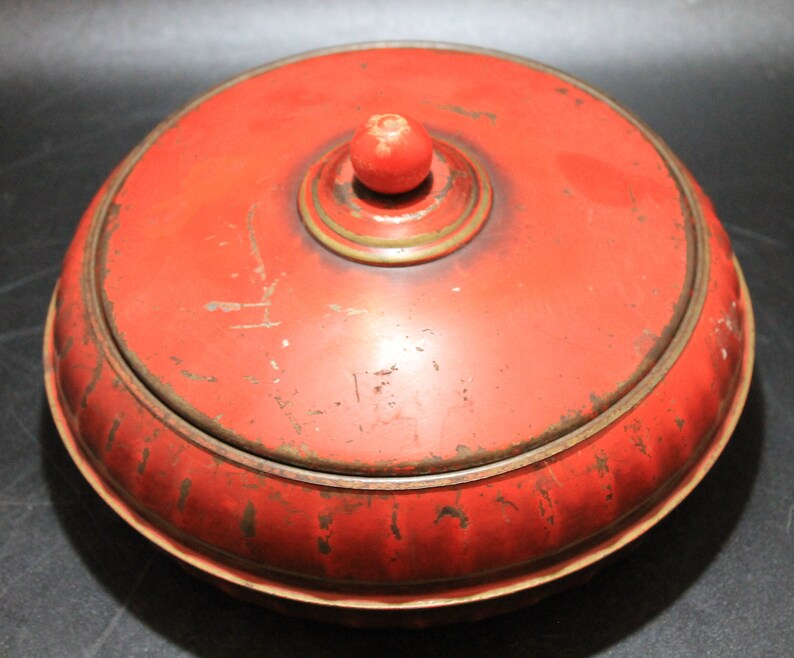 Red Round Metal Sewing Tin Circa 1930s - Etsy