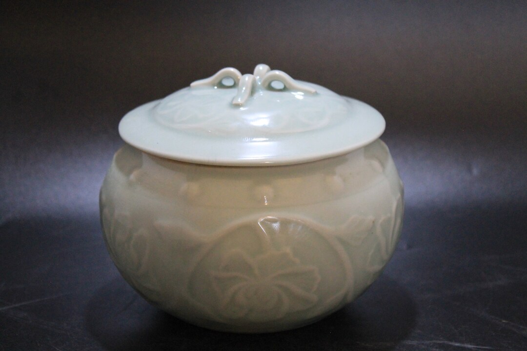 Vintage Celadon Porcelain Pot With Lid - Etsy