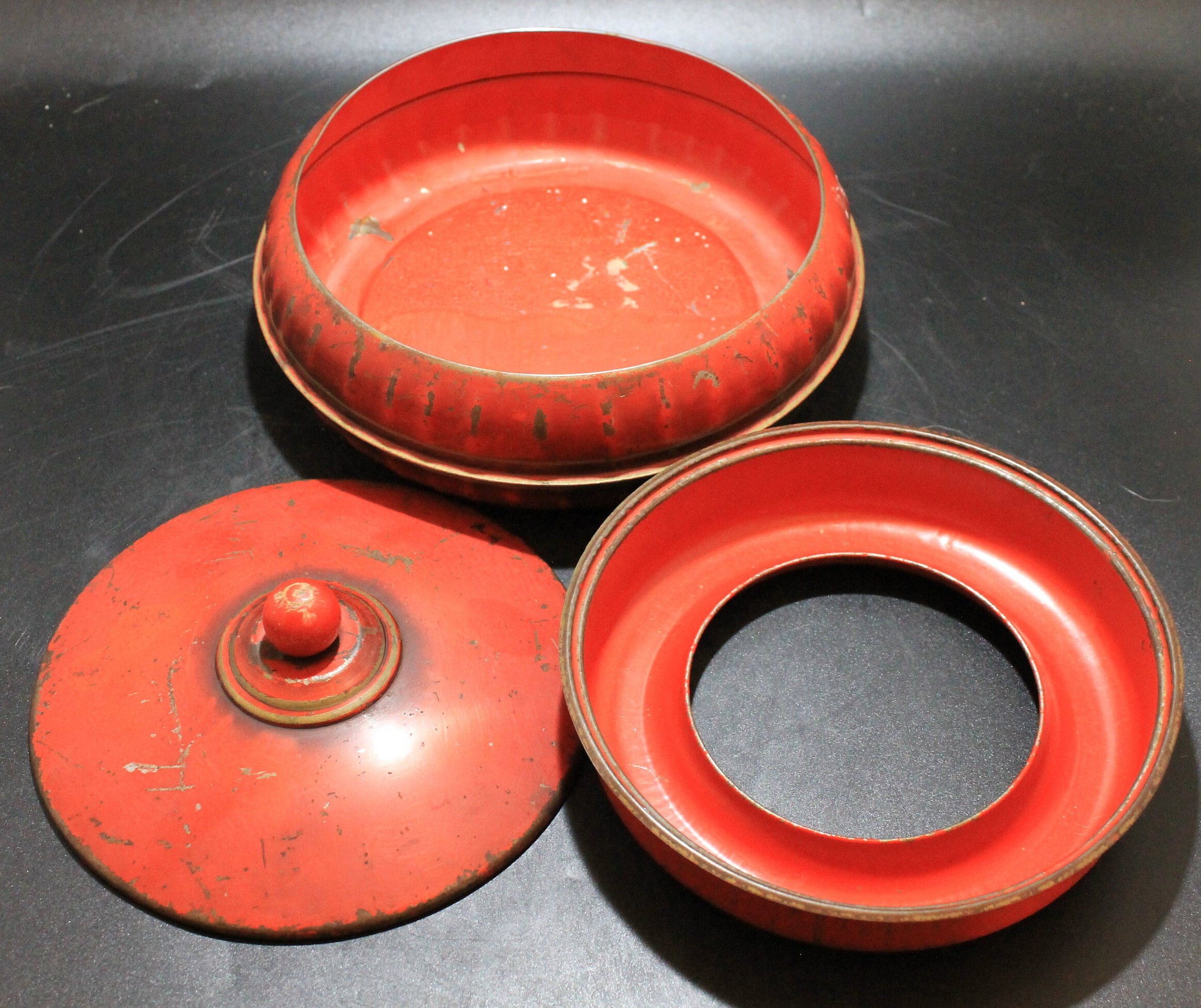 Red Round Metal Sewing Tin Circa 1930s - Etsy