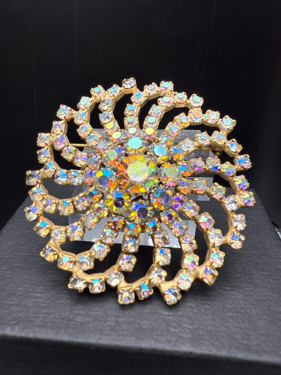 Brooch Pin VTG Aurora Borealis Atomic Swirl Twist Circular AB Blue Red ...