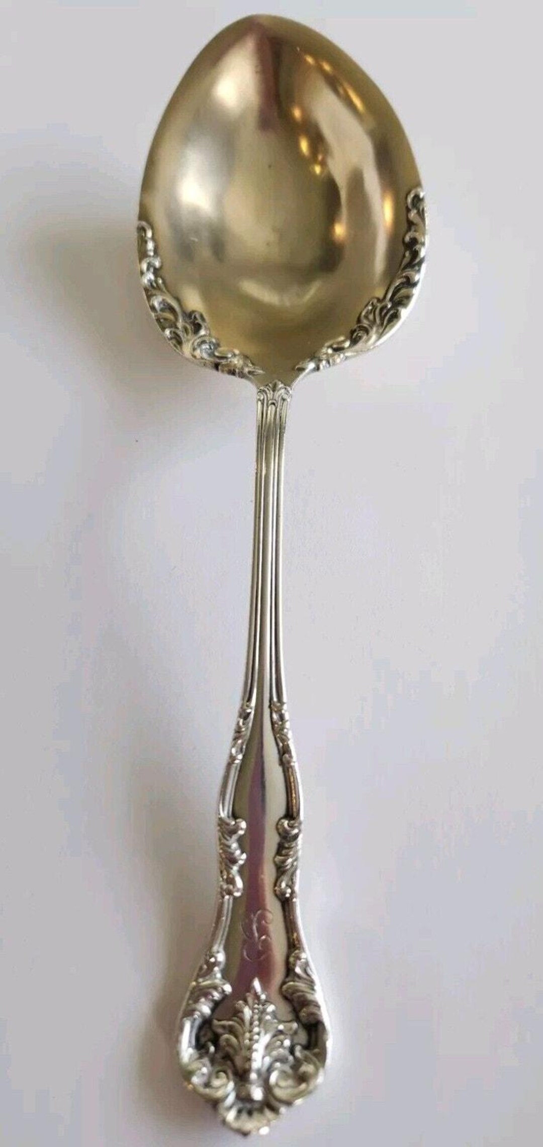 Antique Lunt REPOUSSÉ Berry Spoon Brightcut Sterling Silver Flatware 9. ...