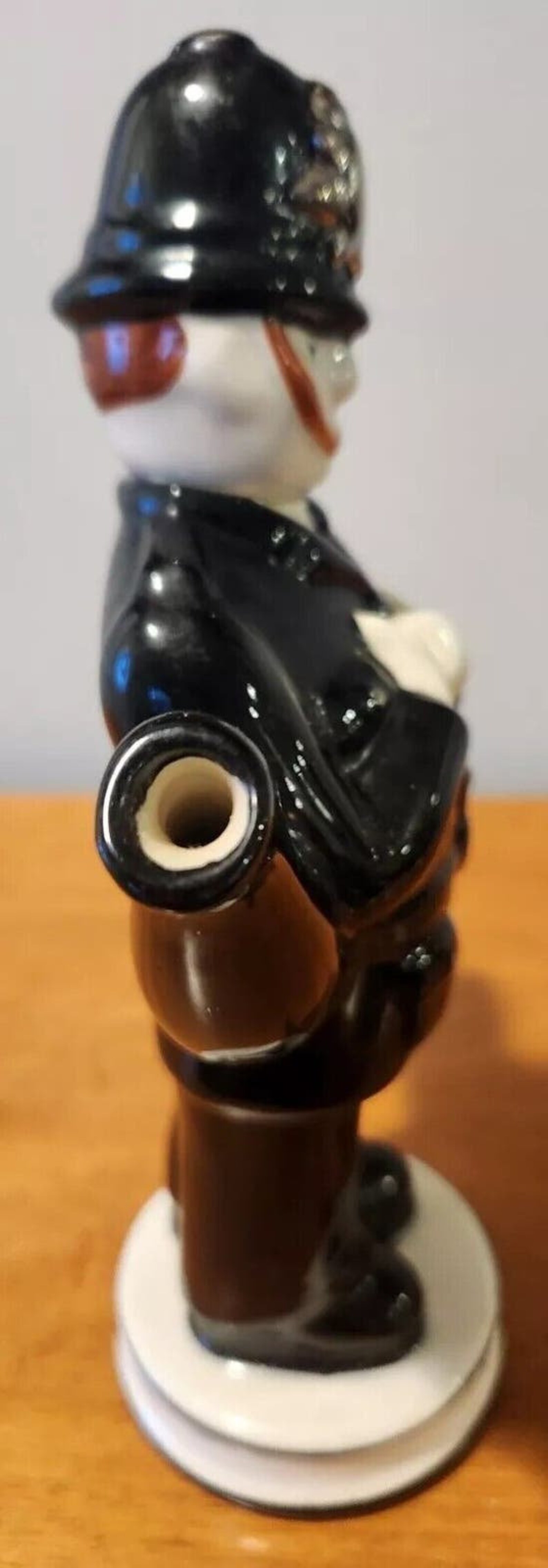 VTG L. Ed Tony Carter England 4-5 Cup Novelty Tea Pot Policeman Bobby ...