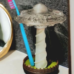 UFO Toothbrush Holder for Kids - Custom Color Space-themed Bathroom ...