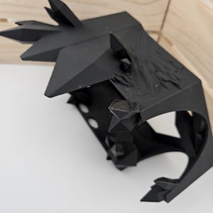 Fantasy Collectibles, Articulating Dragon Display Stand, Crystal Cave ...