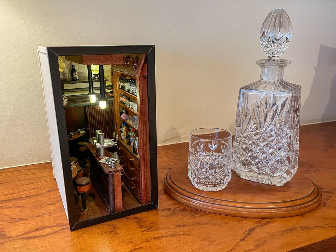 Handmade English Pub Booknook – Miniature Bar Scene With LED Light ...