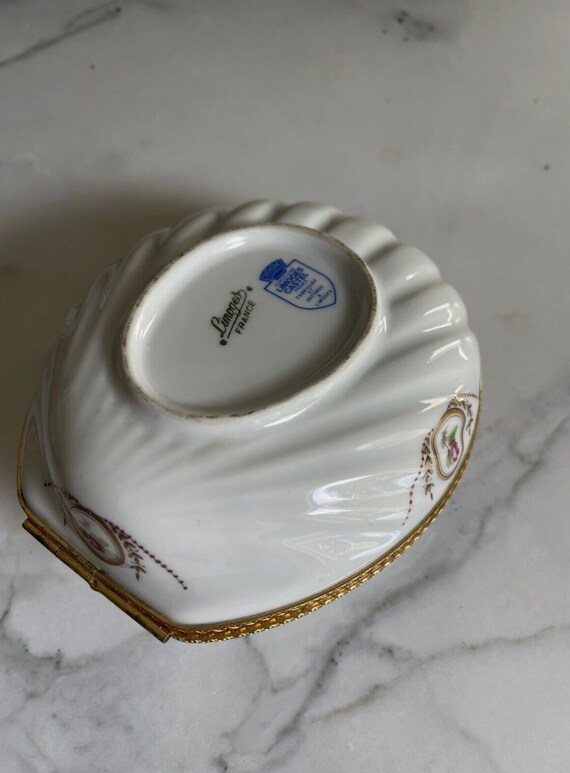 Vintage Limoges Castel Hinged White with floral Frenc… - Gem