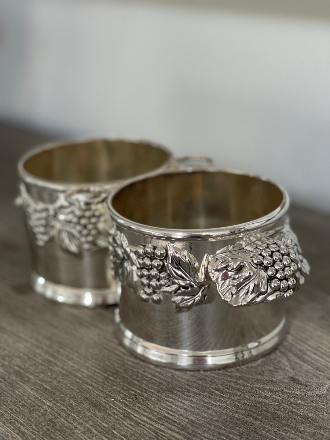 Vintage SILEA Silverplate Dual Wine Bottle Holder/coasters - Grapevine ...