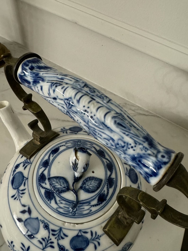 Antique Rare Meissen Blue Onion Porcelain Teapot With Metal Handle 9x8 ...