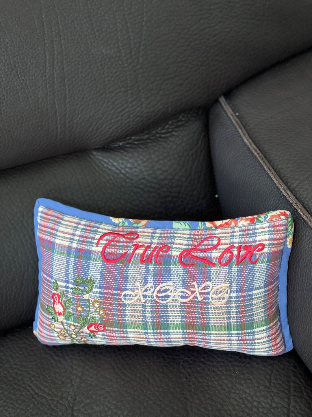 Vintage Embroidered Decorative Throw Pillow Rose Floral true Love Rock ...