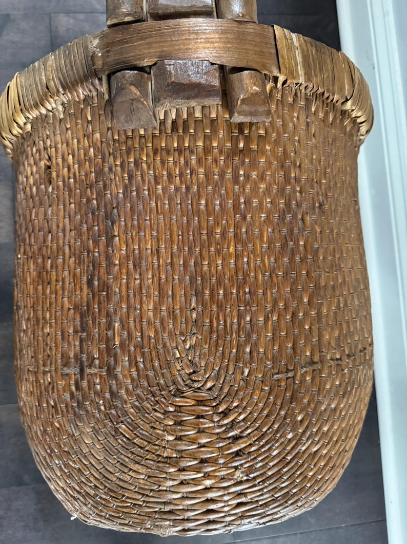 Large Early 20th Century Ariana Chinese Willow Rice Grain Basket 23.5 ...