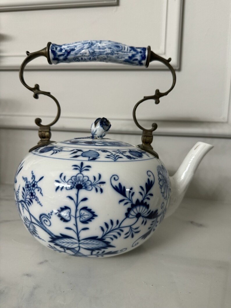 Antique Rare Meissen Blue Onion Porcelain Teapot With Metal Handle 9x8 ...