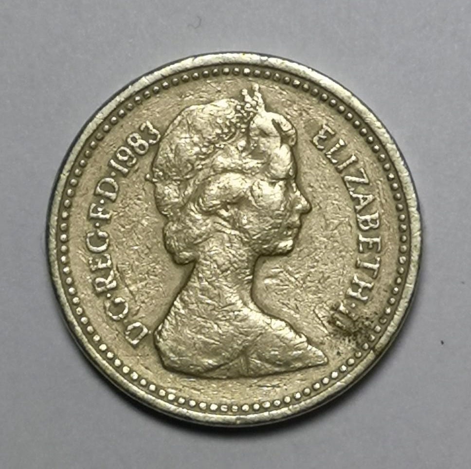 COIN One Pound 1983 Elizabeth II Decus Et Tutamen Etsy
