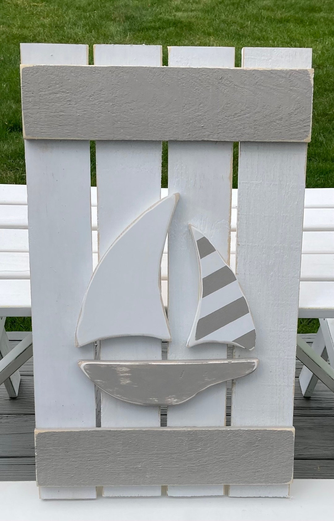 Gray Sailboat Wall Hanging on Pallet Wood - Etsy