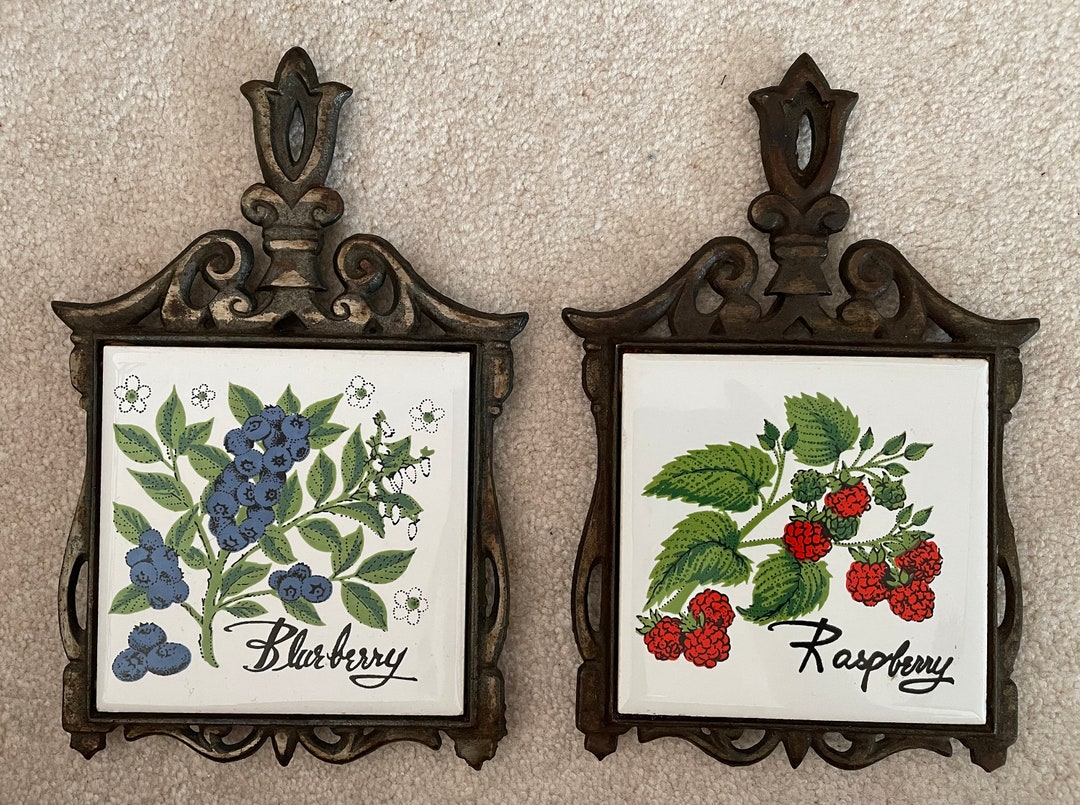 Vintage 1970s Cast Iron Metal Trivets Set of 2 Home Decor Retro 70s ...