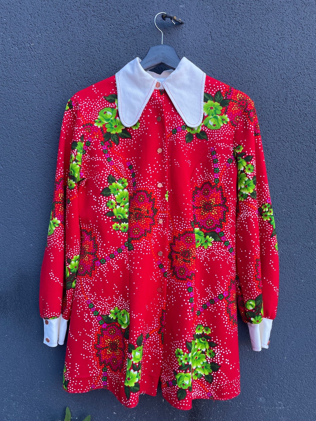 Vintage 1970s Style Rite Medium Blouse Canada Red Floral White Collared ...
