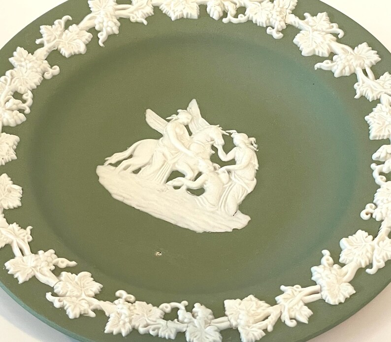 Antique / Vintage Wedgwood Jasperware Jasper Ware Green and White Dish ...
