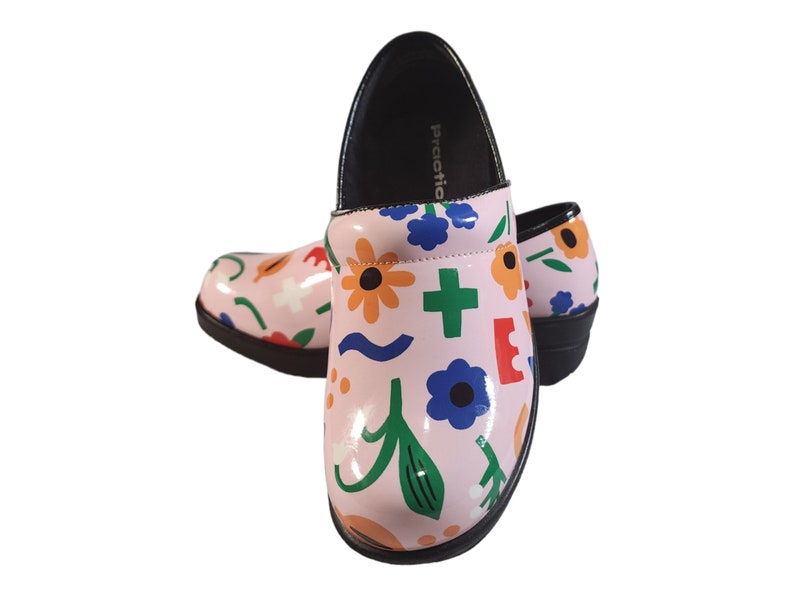 Slip-resistant Women's Clogs: Flower Doodle, Lightweight Nurse Shoes - Etsy