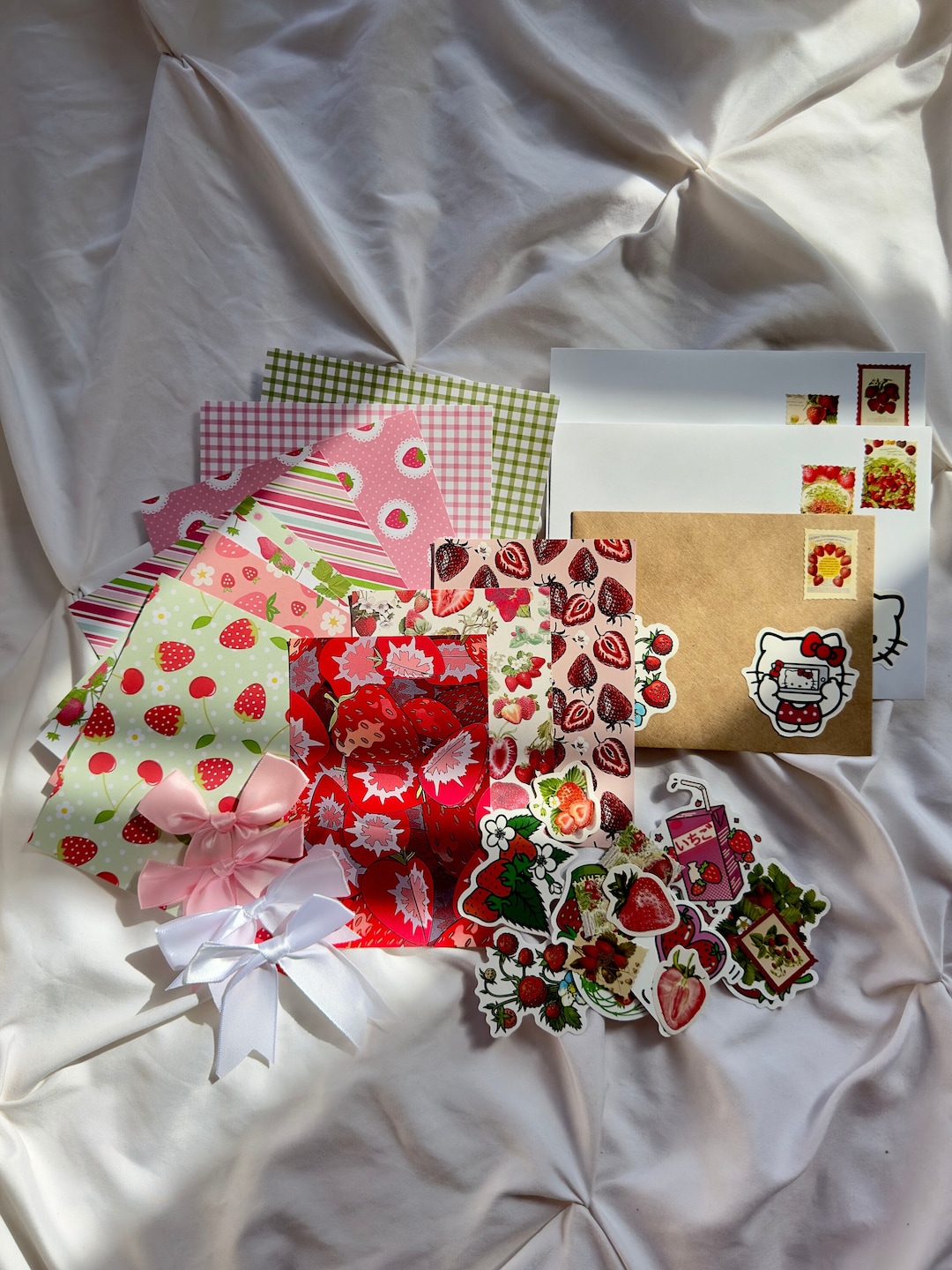 Strawberry Scrapbook Kit, Stationary Gift for Scrapbooking and Junk ...
