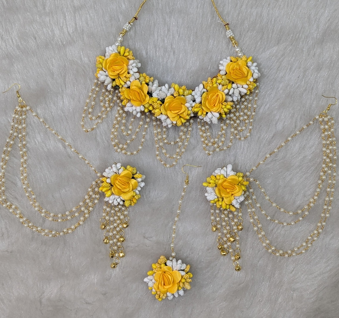 Yellow and White Jewelry Set for Haldi, Mehendi, Mayoon, Holud Jewelry ...
