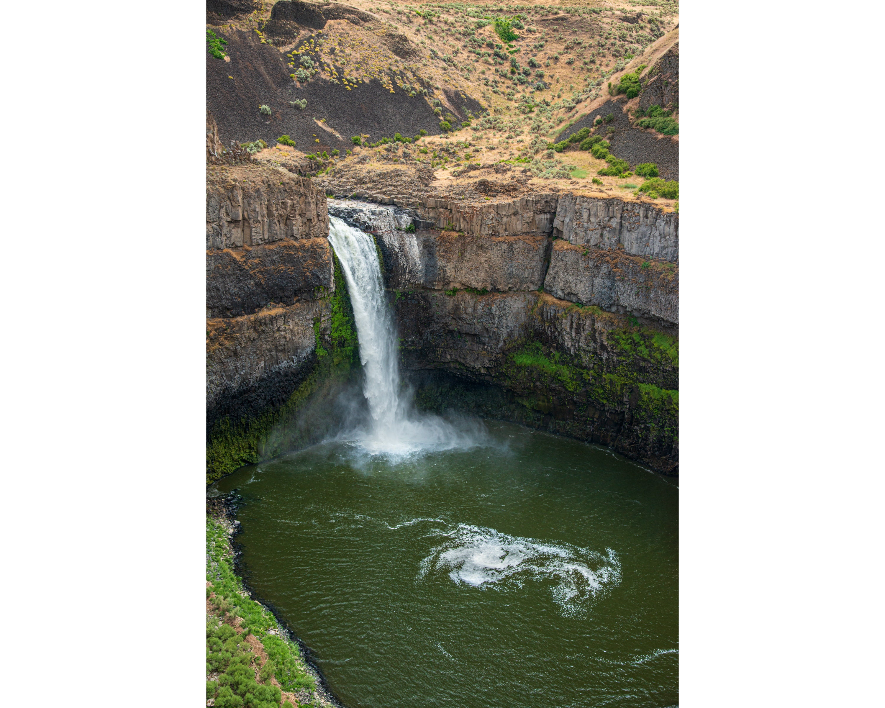 Landscape Photograph of Palouse Falls Cascading Over Basalt Cliffs of ...
