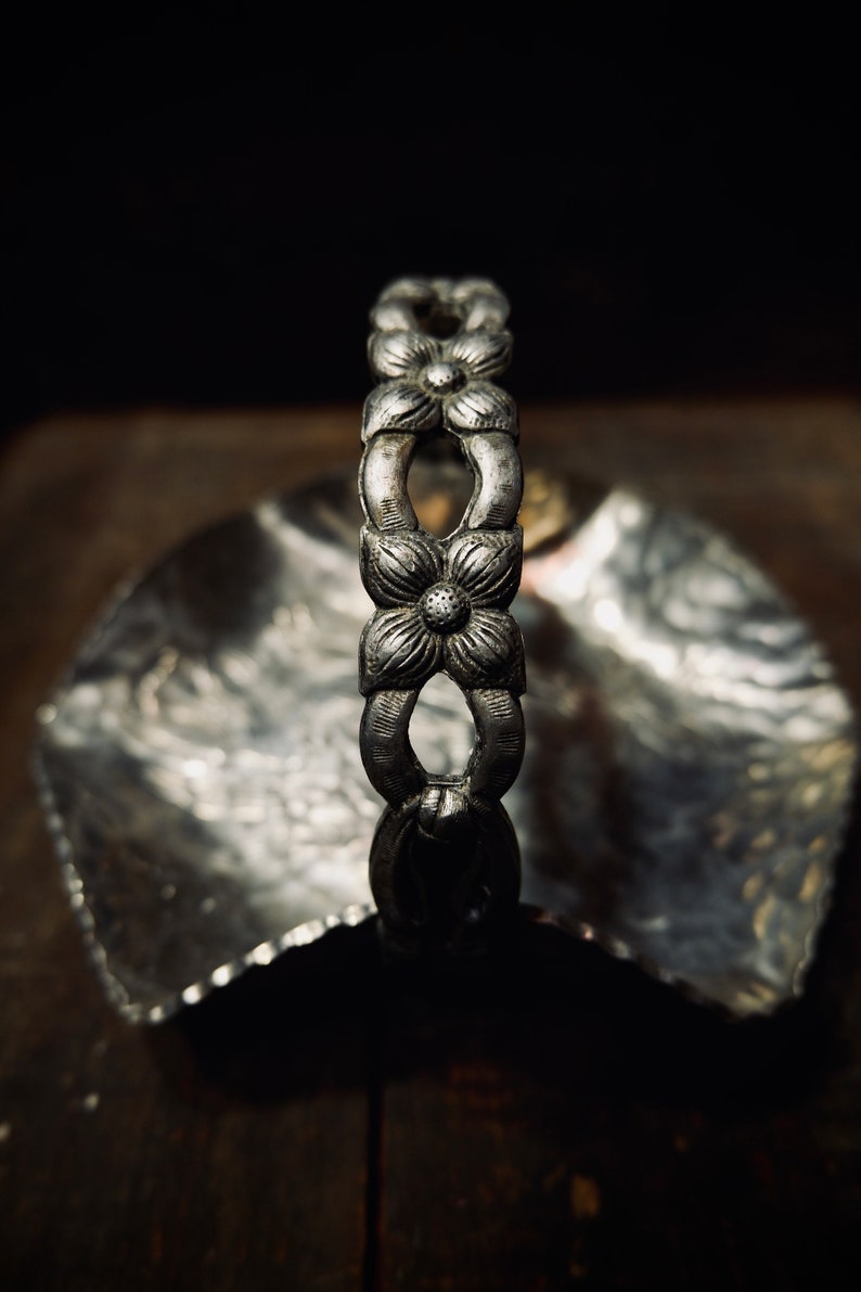 Rodney Kent Aluminum Hand Wrought Tulip Basket - Etsy