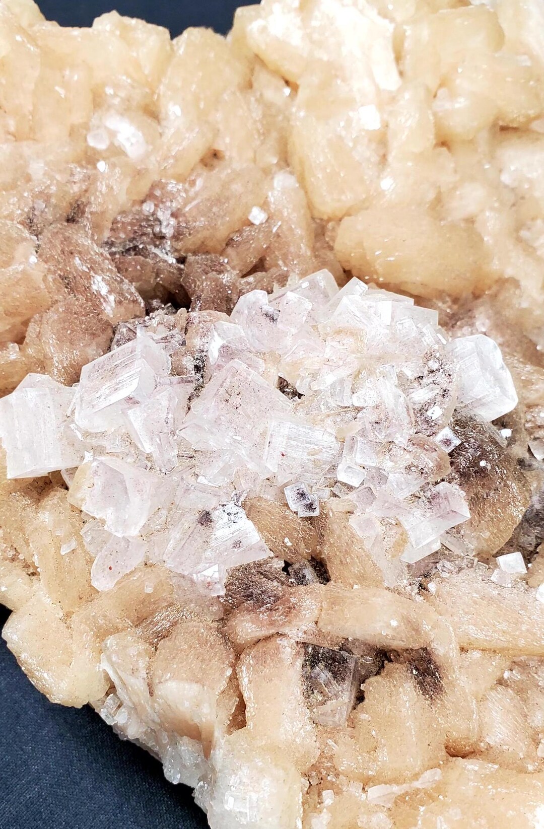 Stillbite, Apophyllite, and Zeolite Specimen | Cubic Formations ...