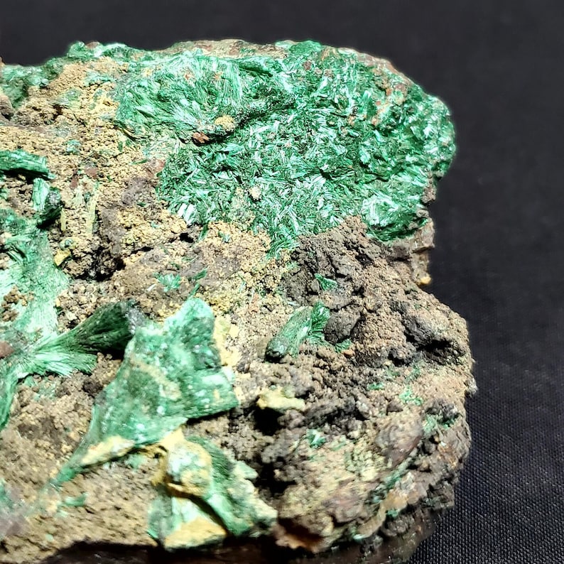 Bisbee Arizona Fibrous Malachite Specimen, Fibrous Malachite, Display ...
