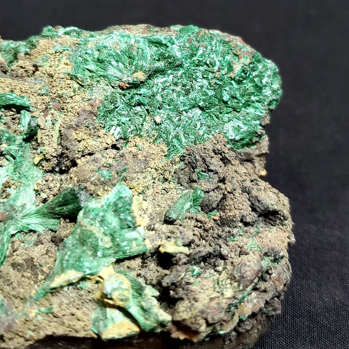 Bisbee Arizona Fibrous Malachite Specimen, Fibrous Malachite, Display ...